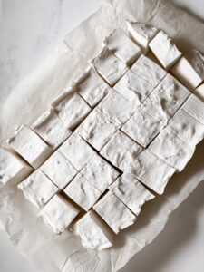 Healthy Homemade Marshmallows Recipe | Paleo Marshmallows - Abbey Verigin
